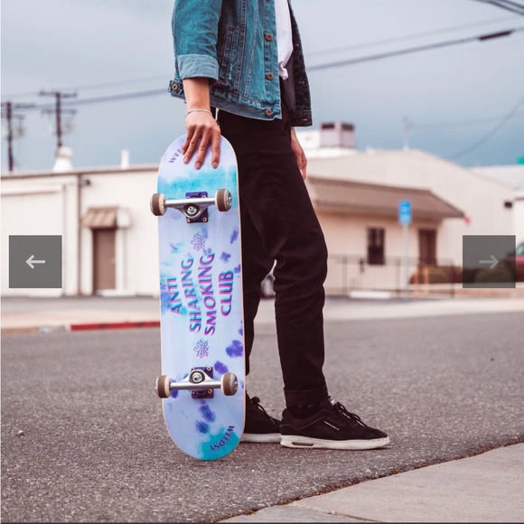 weedsy | Wall Decor | Anti Sharing Weedsy Skate Deck Newshow Off How ...